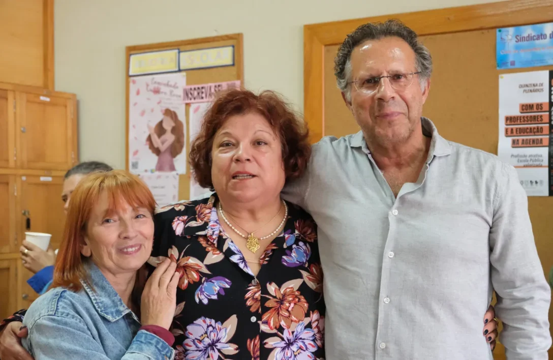 Figueira da Foz: Festa surpresa na despedida da professora Rosa Reis