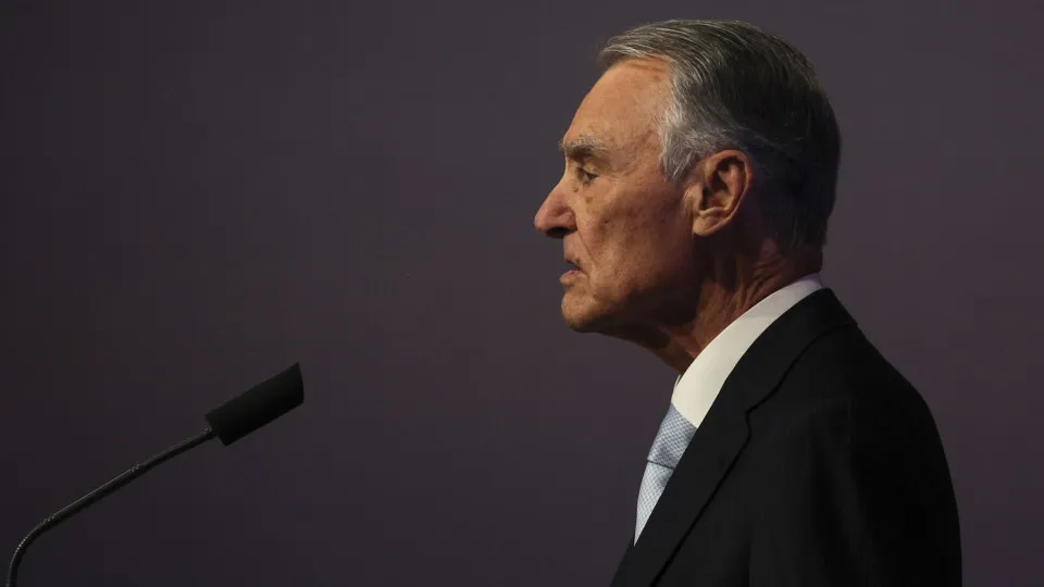 Cavaco Silva condecorado com a nova Ordem Europeia do Mérito