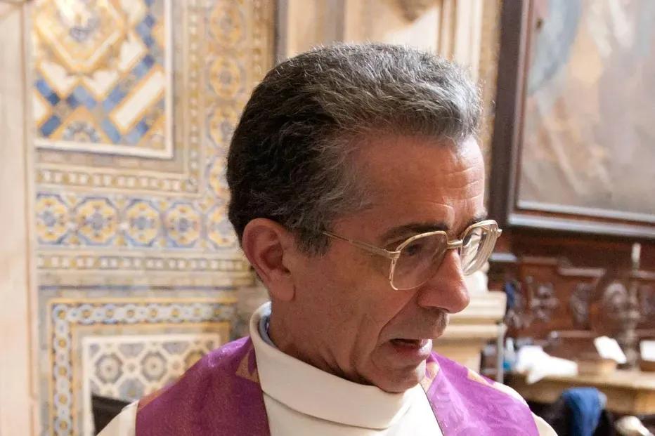 Funeral do padre Anselmo realiza-se amanhã na Igreja de Santa Cruz